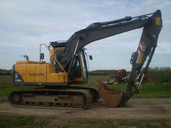 VOLVO EC 140 BLC for sale, crawler excavator, 37600 EUR - 1053612