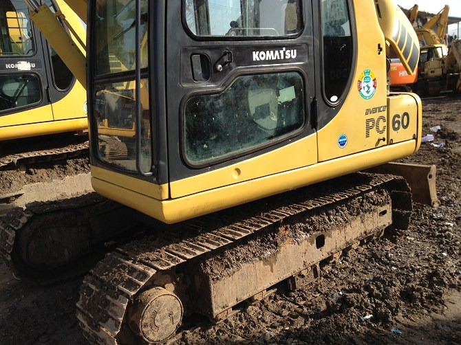 Komatsu PC 60-7 for sale, Mini excavator, 8099 EUR - 8333718