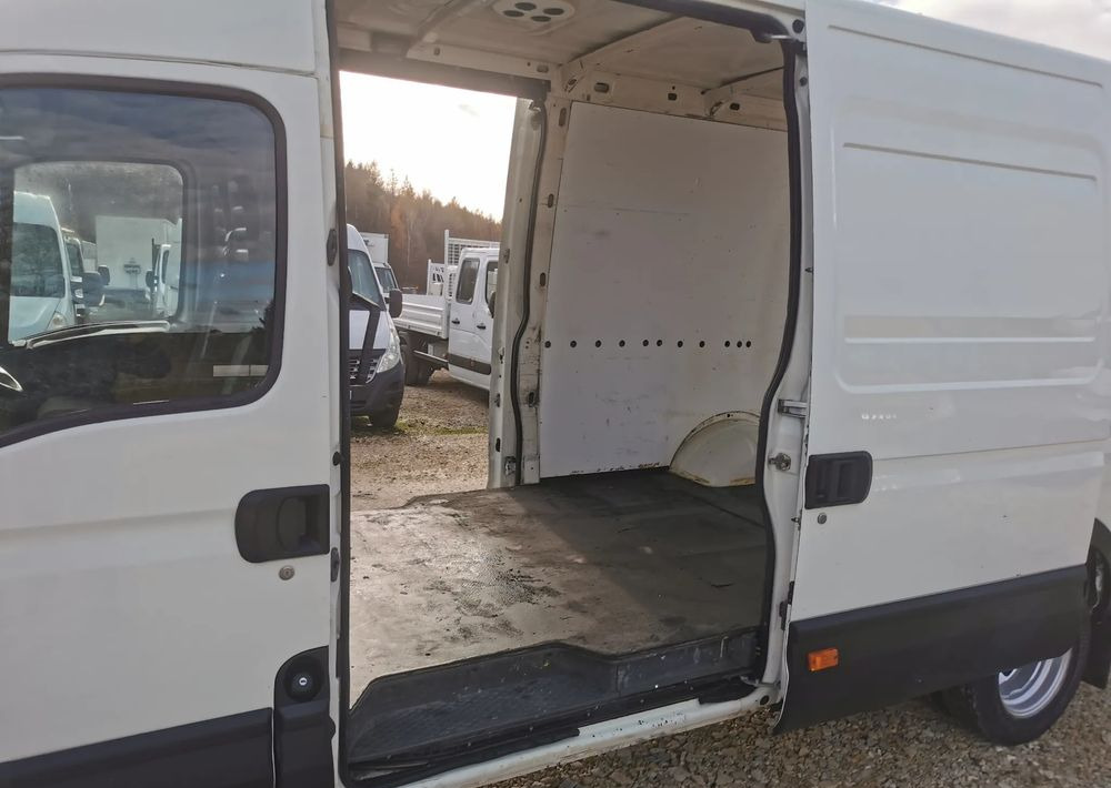 Iveco Daily 35C15 blaszak 3.0-150KM blizniak L3H3 długi Hak for sale, Panel van, 10129 EUR ...