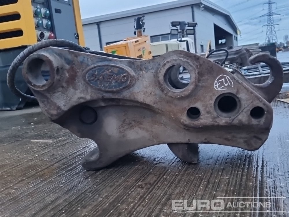 Hydraulic Quick Hitch 65mm Pin to suit 13 Ton Excavator for sale, Quick coupler - 10724434